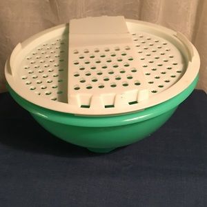 Tupperware | Kitchen | Vintage Cheese Grater Tupperware Old Stock Mcm ...